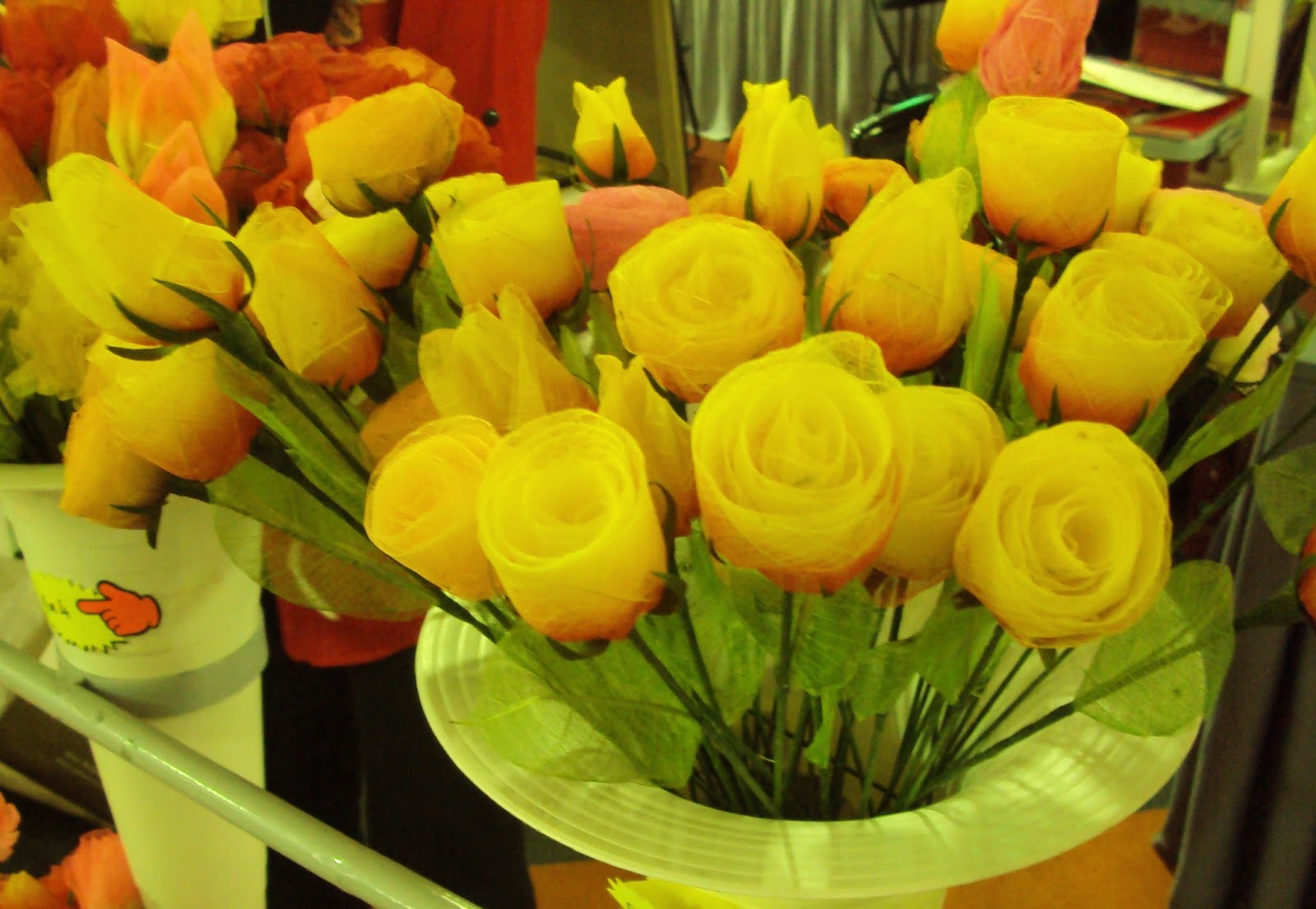 Hitam Putih Kehidupan: KRAFTANGAN MALAYSIA 2 : BUNGA DAUN GETAH