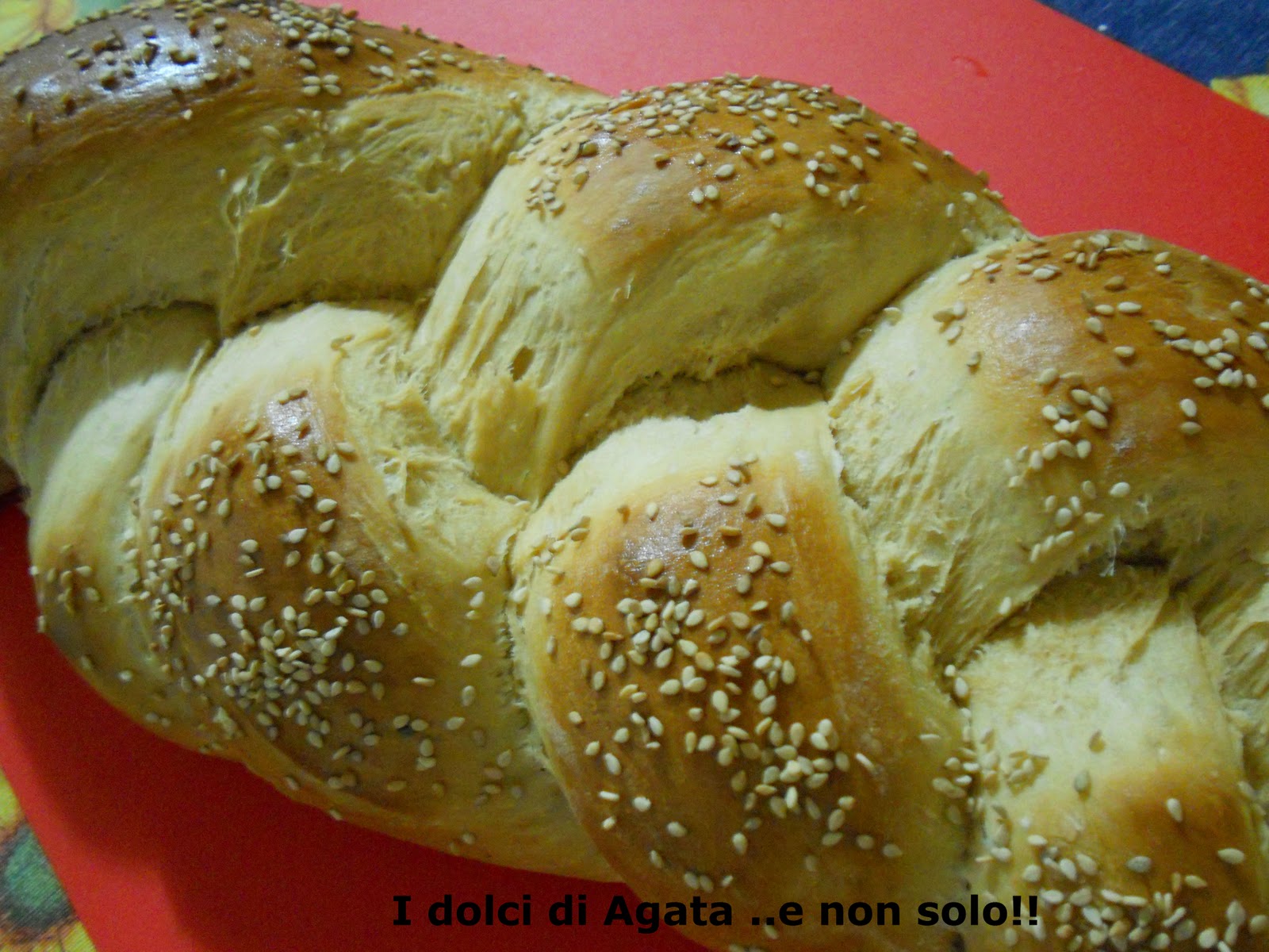 I dolci di Agata... e non solo !!!: Treccia di pane al latte di Sara Papa
