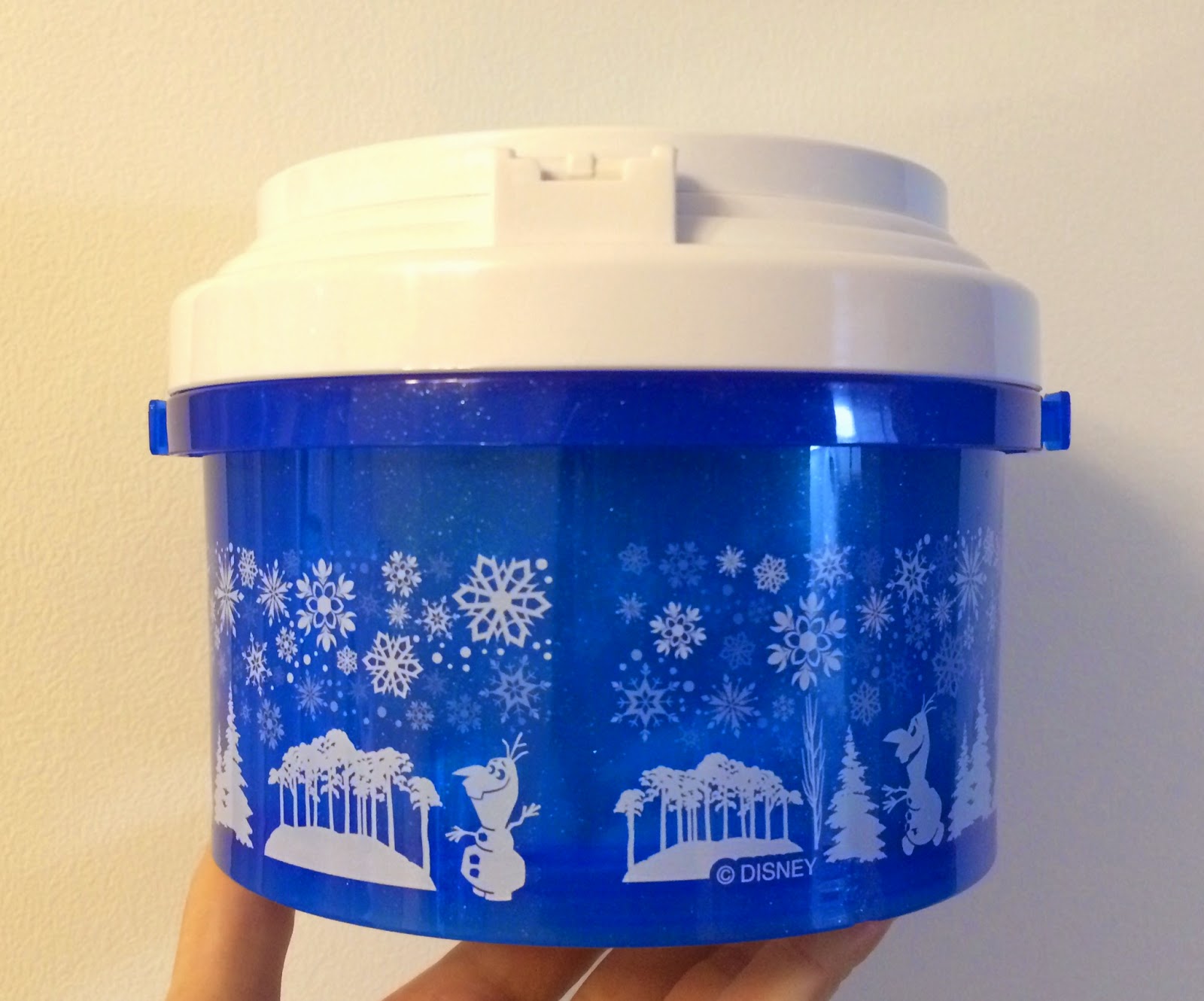 Frozen Fantasy Popcorn Bucket / フローズンファンタジー ポップコーンバケット ~ I'm Made of ...