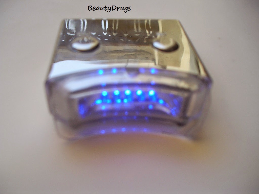 Beauty Drugs: Smile Brilliant LED Teeth Whitening Kit
