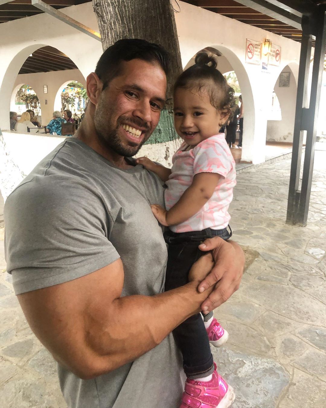 the beauty of male muscle: Ricardo