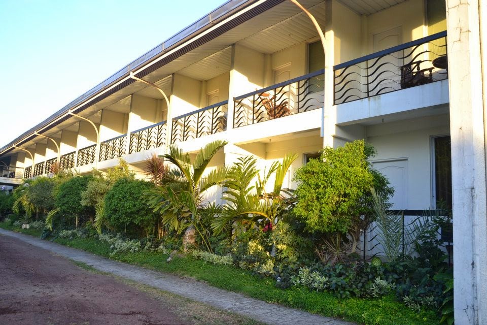 Mom'sHug LIFESTYLE ღ: Little Bridge Pool and Beach Resort.