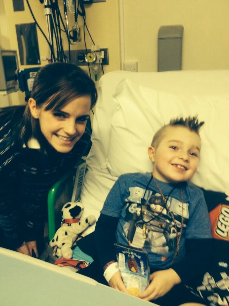 EMMA WATSON FANCLUB: Emma Watson visited children at the Great Osmond ...
