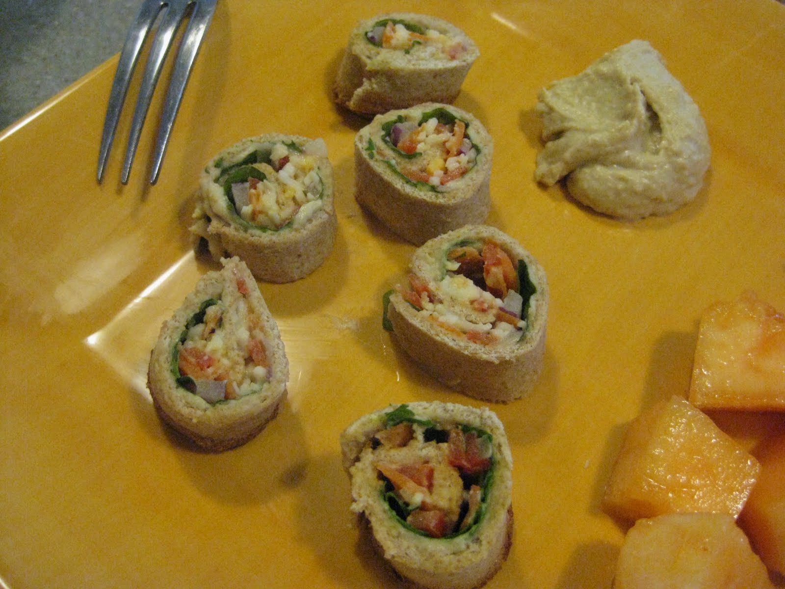 Sweet Peas and Pumpkins: Roll-'em-out, Roll-'em-up Lunch Rolls