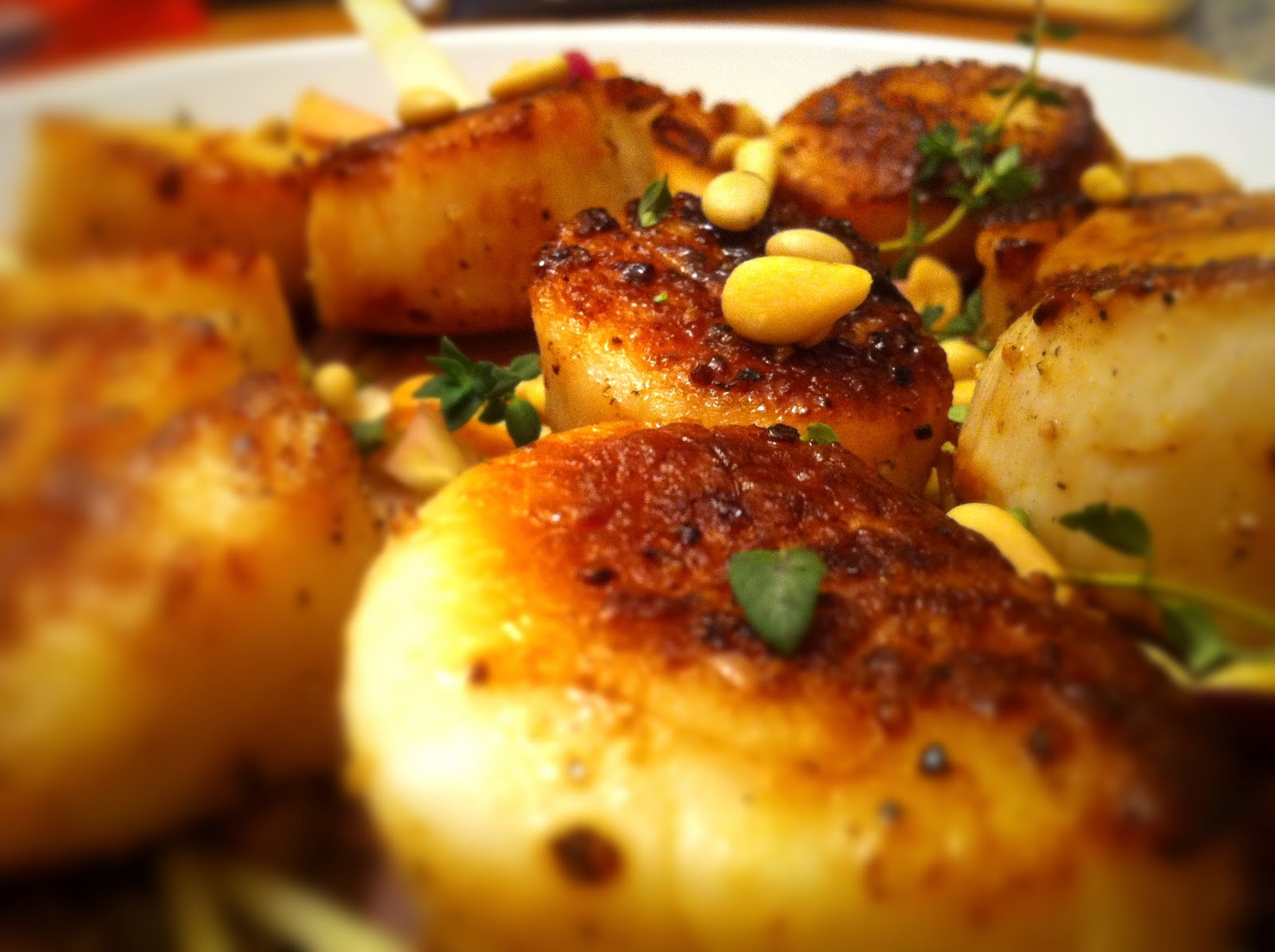 Bite and Booze: Seared Scallops a la Emeril Lagasse