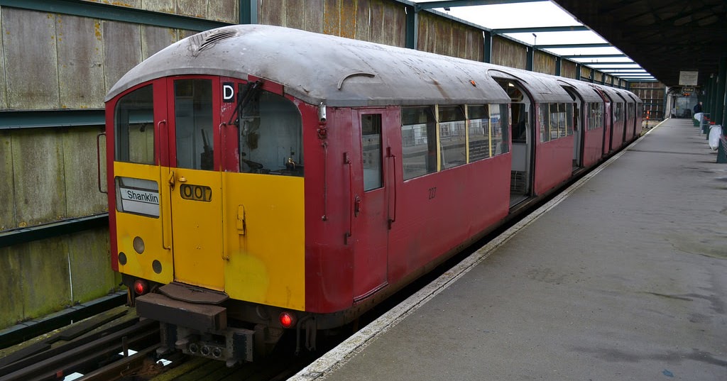 British Diesels and Electrics: Class 483