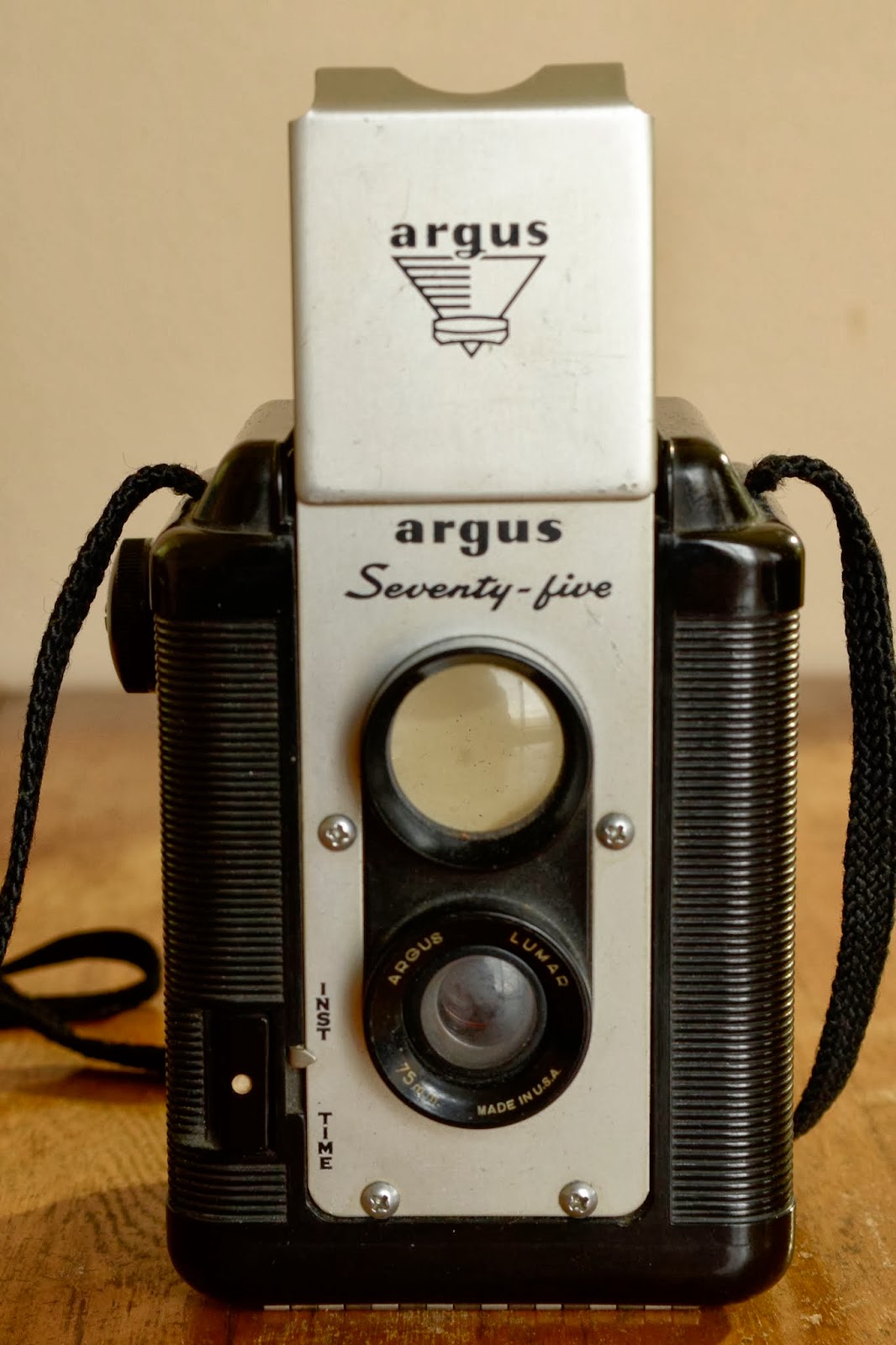 Vintage Camera House: Argus Seventy Five