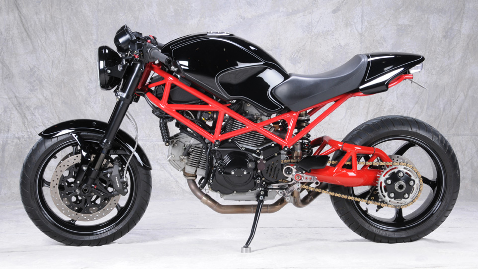 Cafe Racer Special: Ducati Monster S2R 800 Special by Analog Motorcycles