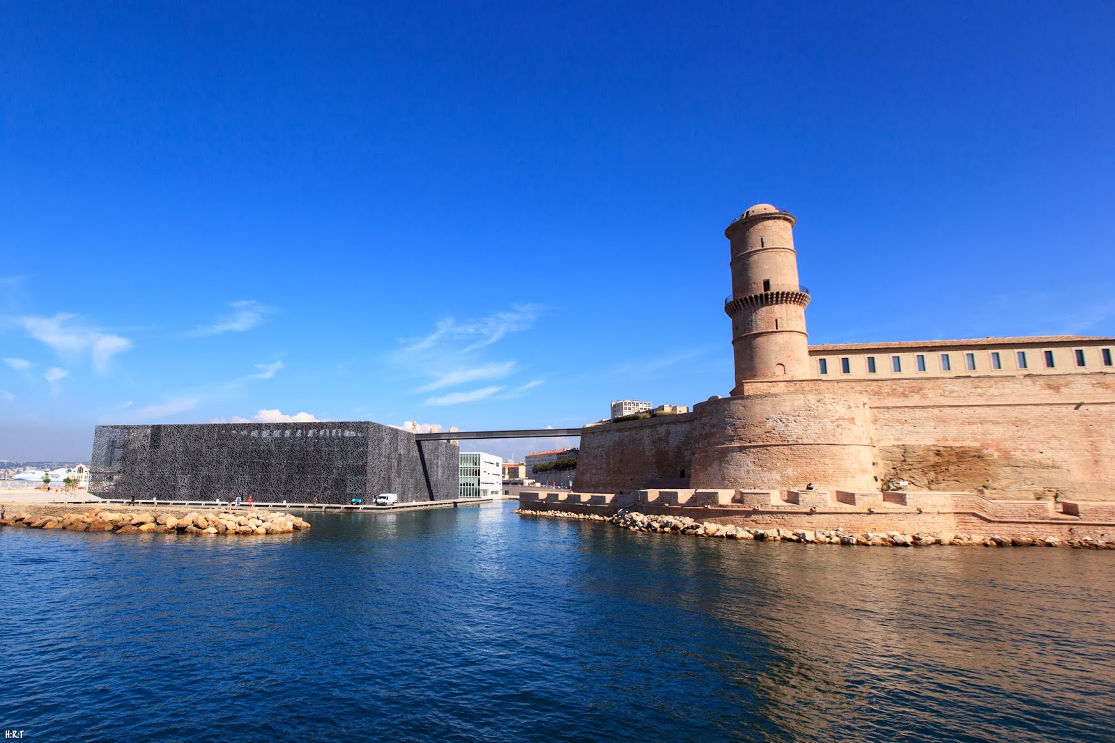 Step Into My Running Shoes: MuCEM