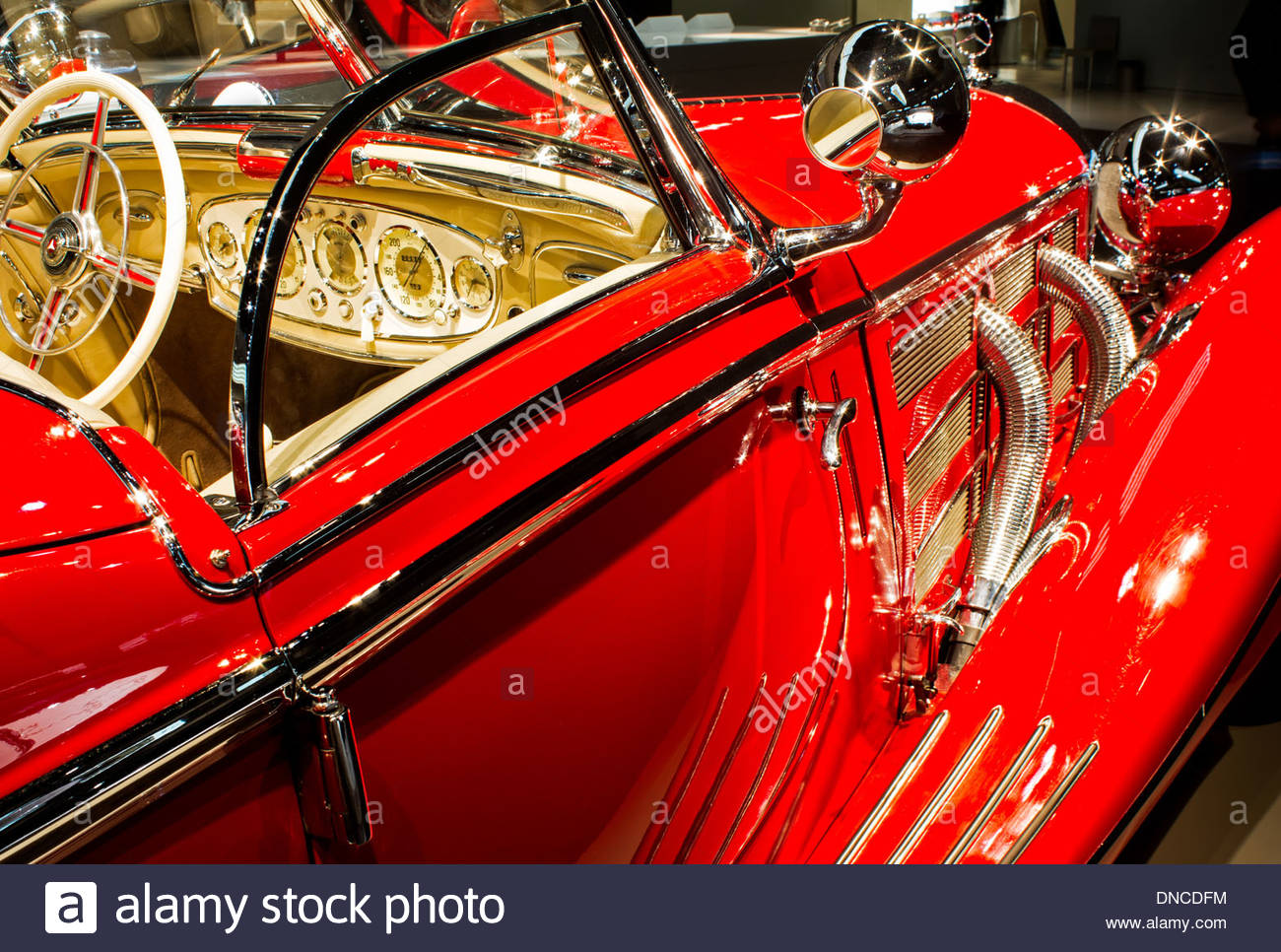 +60 y sigo recapitulando.: MERCEDES BENZ y el LEGENDARIO SSK-500 ROASTER