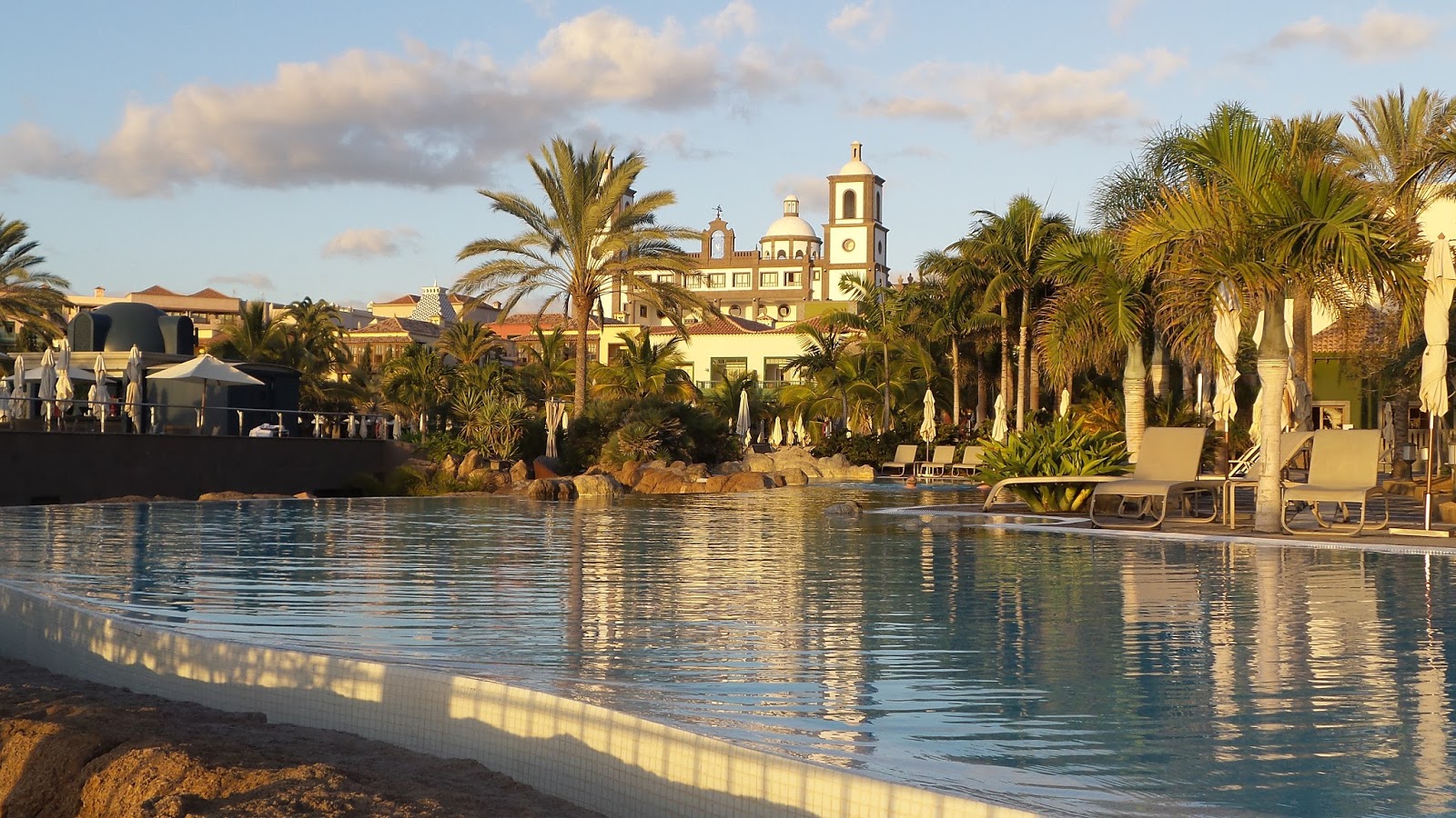 Meloneras Promenade am Strand Bilderbuch (1) Bilderbuch (2) Playa de ...