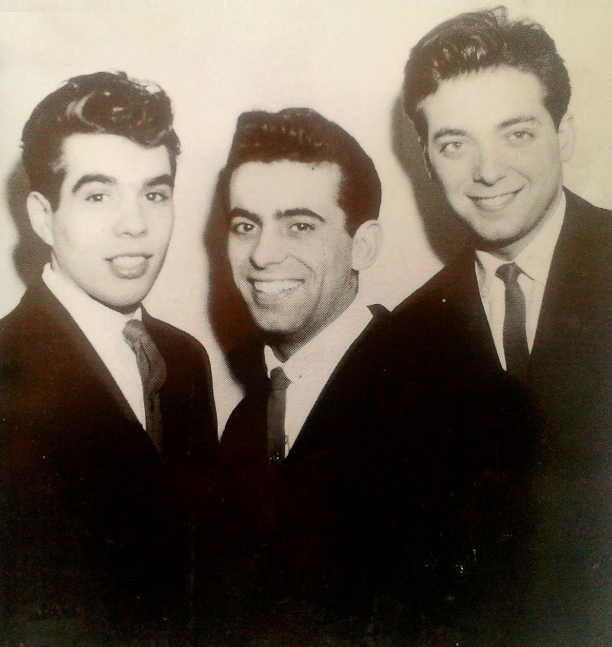 WHITE DOO-WOP COLLECTOR: THE STATENS (Mark-X records)