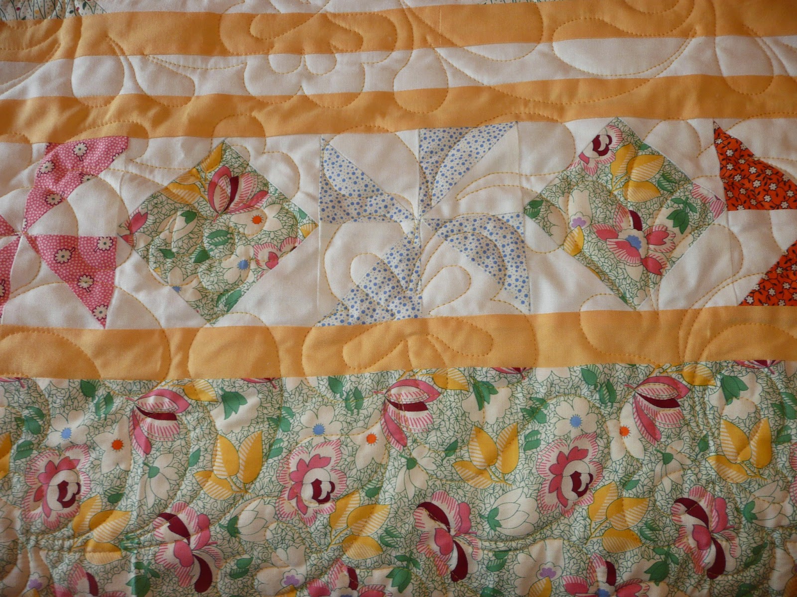 Acorn Ridge Quilting: Alyce's" Aunt Grace Circle of Friends" Quilt