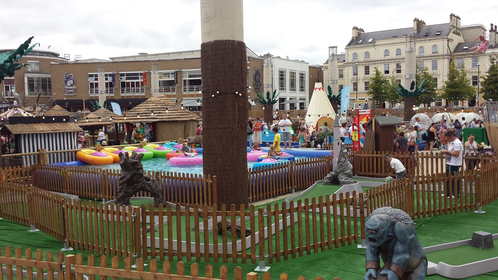 Little Miss Disney: Cardiff Bay Beach!