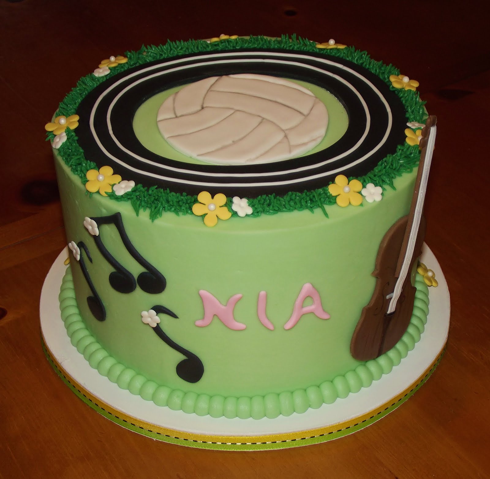 Suzy's Sweet Shoppe: Volleyball Birthday Cake