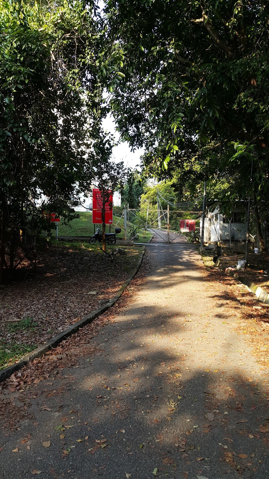 Sungai Siput Boy: HIKING : BUKIT BERUANG MELAKA @ BEAR HILL MELAKA