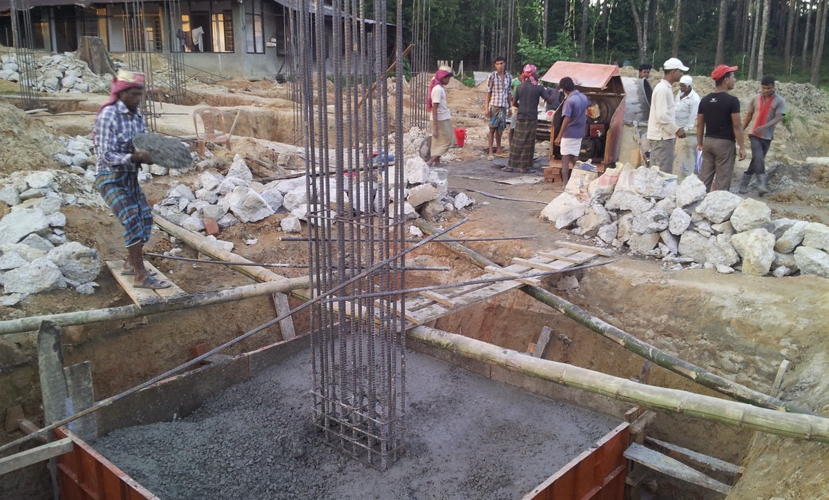 Jonathan & Holly Barrett: Foundation Pile Caps