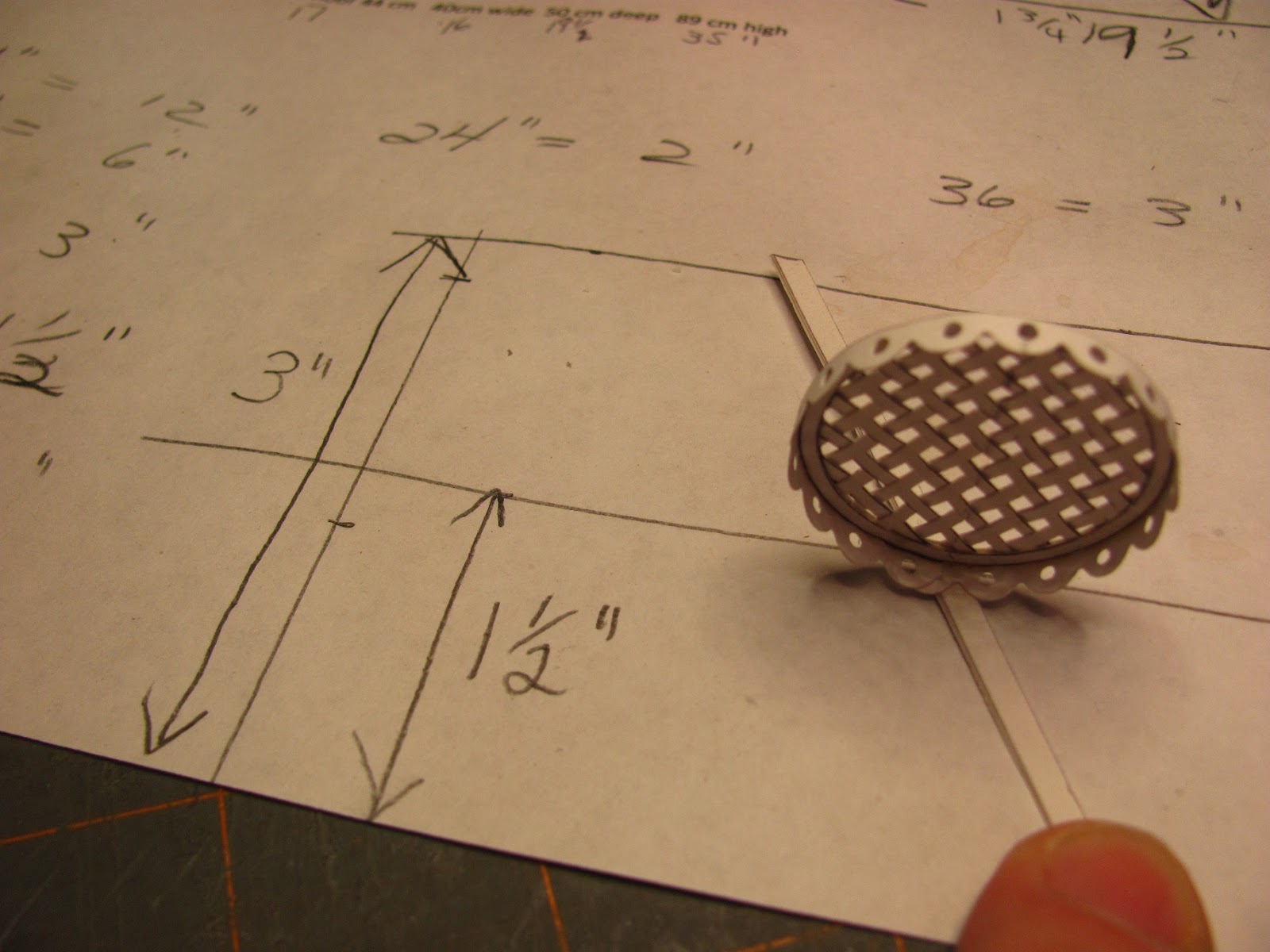 Dollhouse Miniature Furniture - Tutorials | 1 inch minis: August 2016