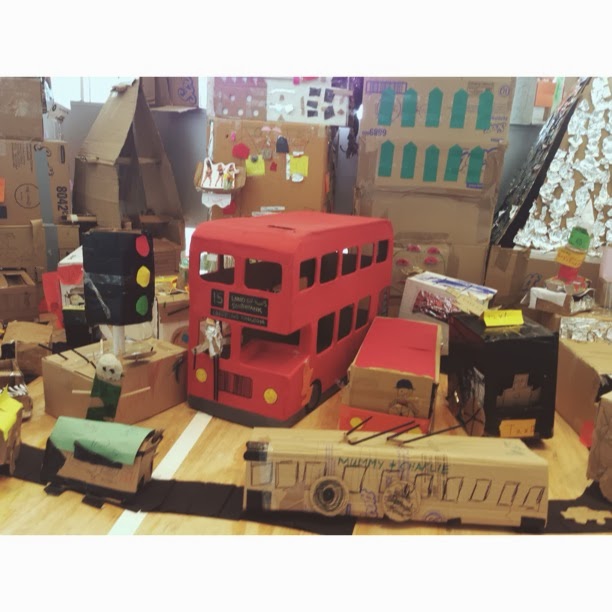 Monty; knitting lessons and textiles design in London: Cardboard City
