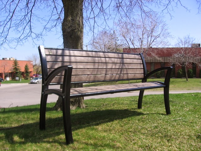 Classic Displays: Increase Accessibility with Accessible Seating