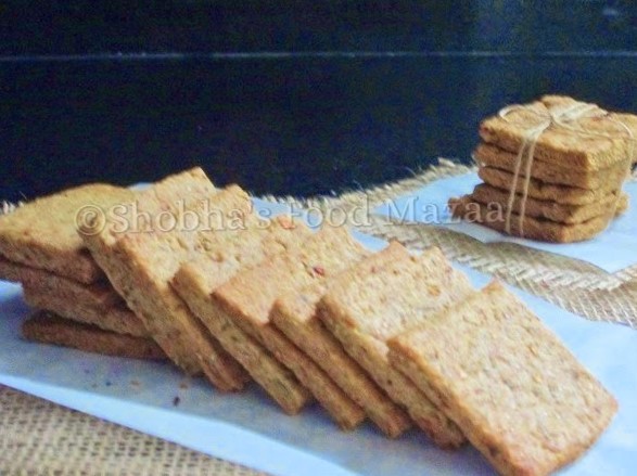 Shobha's Food Mazaa: BAKED WHOLEWHEAT MASALA CRACKERS