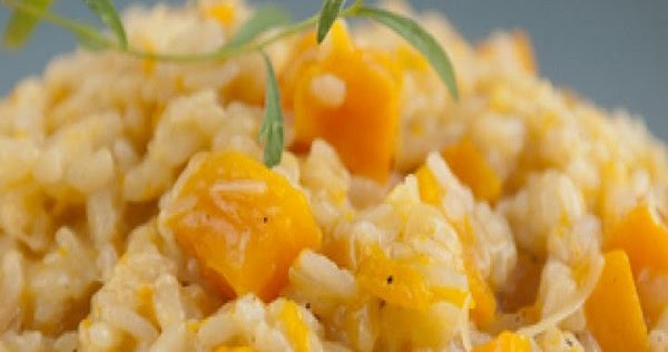 ΛΕΥΤΕΡΙΑ: Ριζότο με κολοκύθα, πράσα, πιπεριά και κόλιανδρο