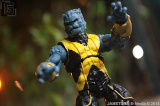GeekMatic!: Marvel Universe: Beast!