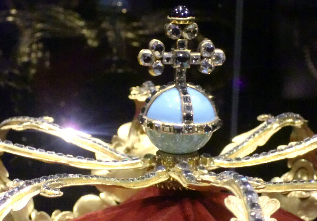 Marie Poutine's Jewels & Royals: Crowns