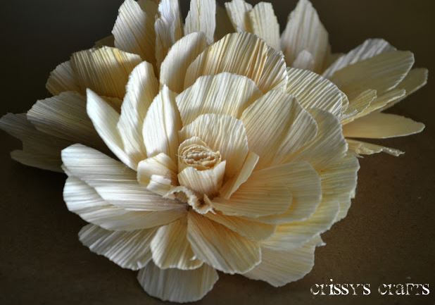 Aprende cómo hacer flores con hojas de elote o choclo ~ lodijoella