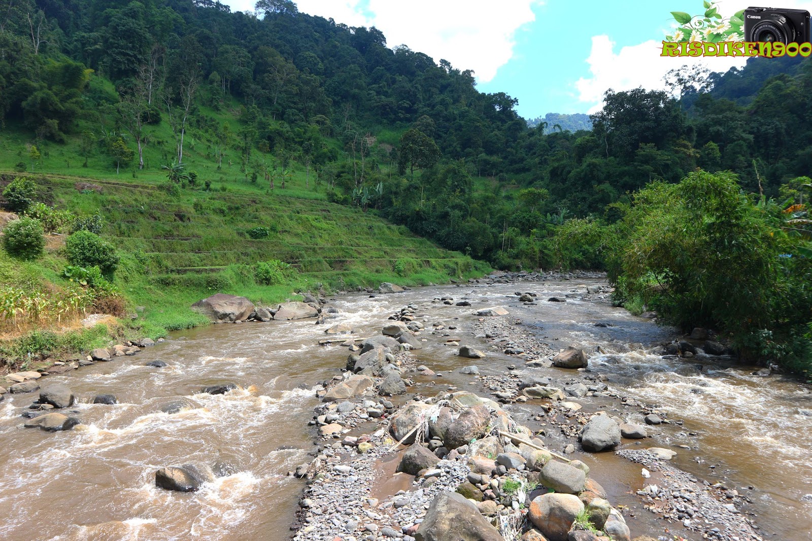 Perjalananku: Sungai di Pinggir Jalan Pujon makin kotor