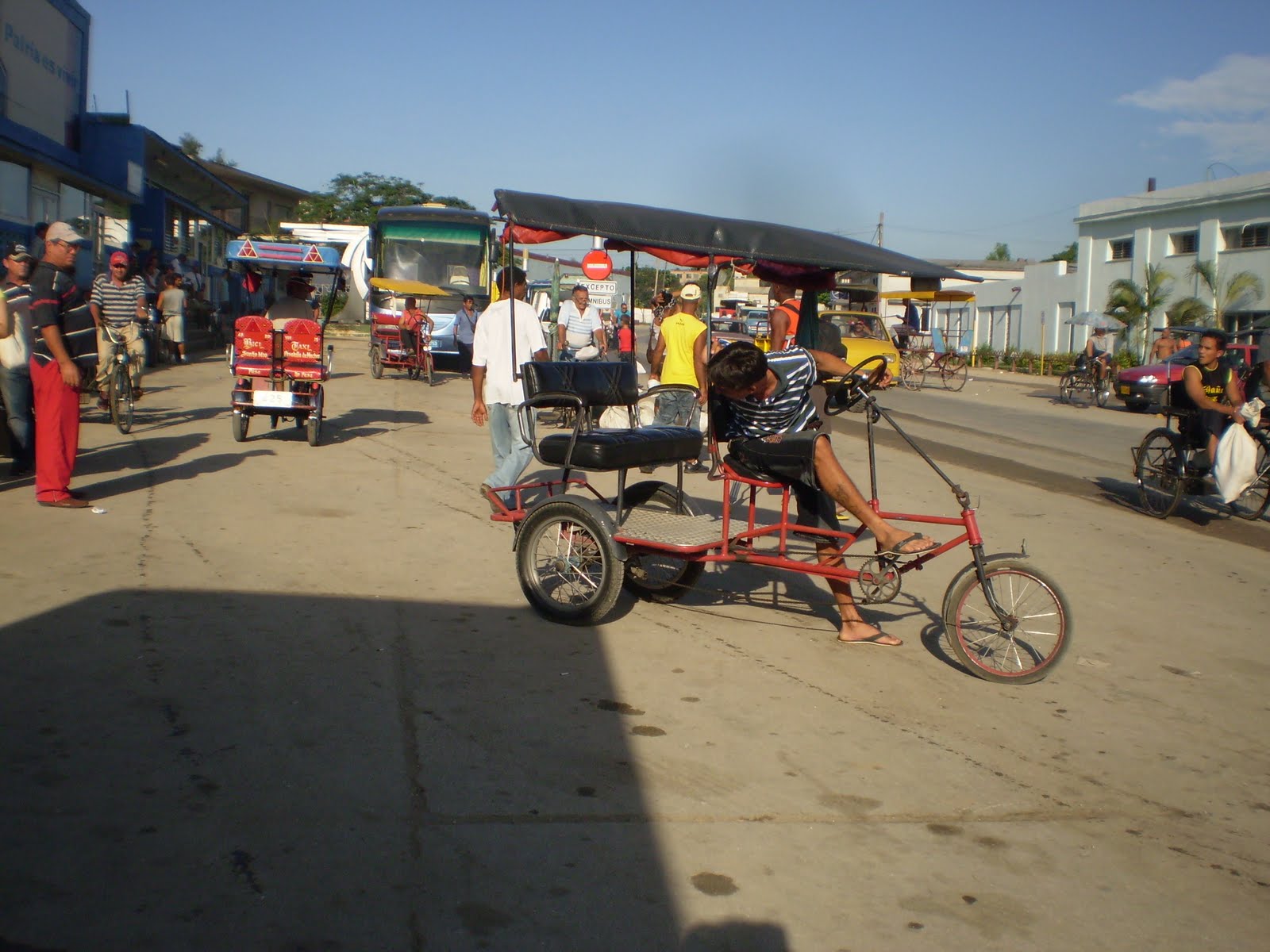 amo las misiones: Estos son parte de los medios de transporte en Cuba