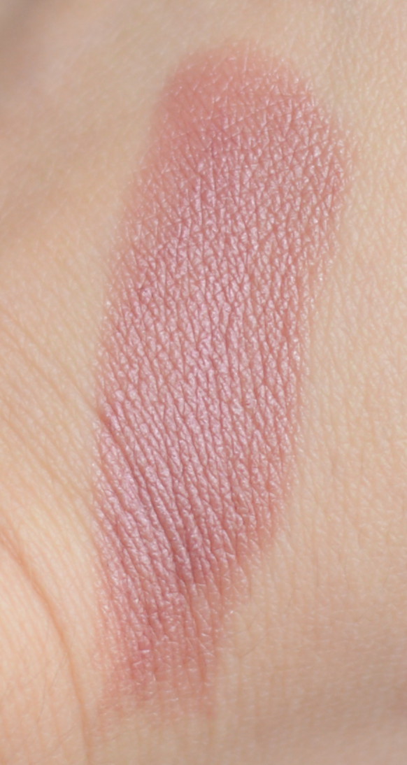 La vie de la femme: Помада для губ MAC Lustre Lipstick Midimauve