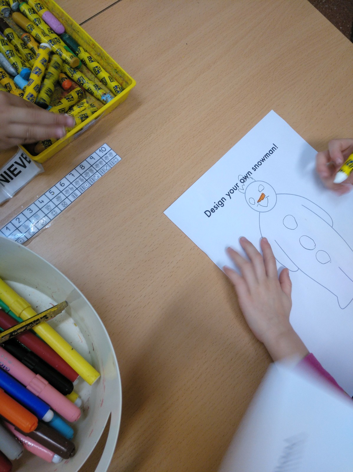 ENGLISH CORNER BADIEL: THE SNOWMAN. ¿QUIERES HACER TU PROPIO SNOWMAN ...