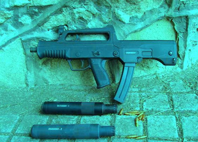 Chinese (PLA) New Type (QCW-05) Suppressed Submachine Gun. ~ China ...