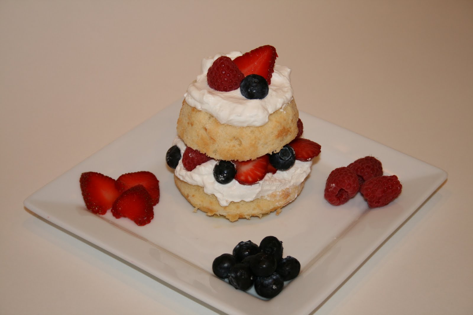 All Betz Off: Mini Lemon Chiffon Cake