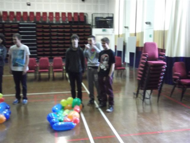 Banawharf: Team Building Exercise-Balloon Couch