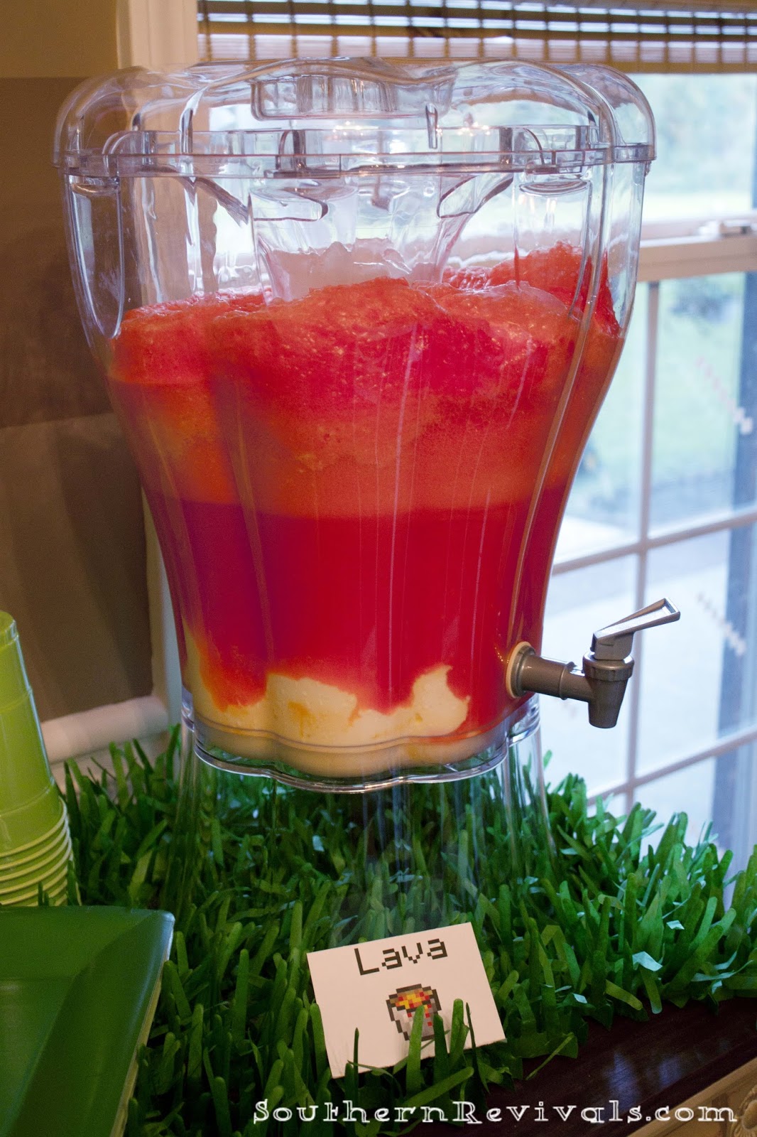 DIY Minecraft Birthday Party - craft ideas, party favors, printables ...