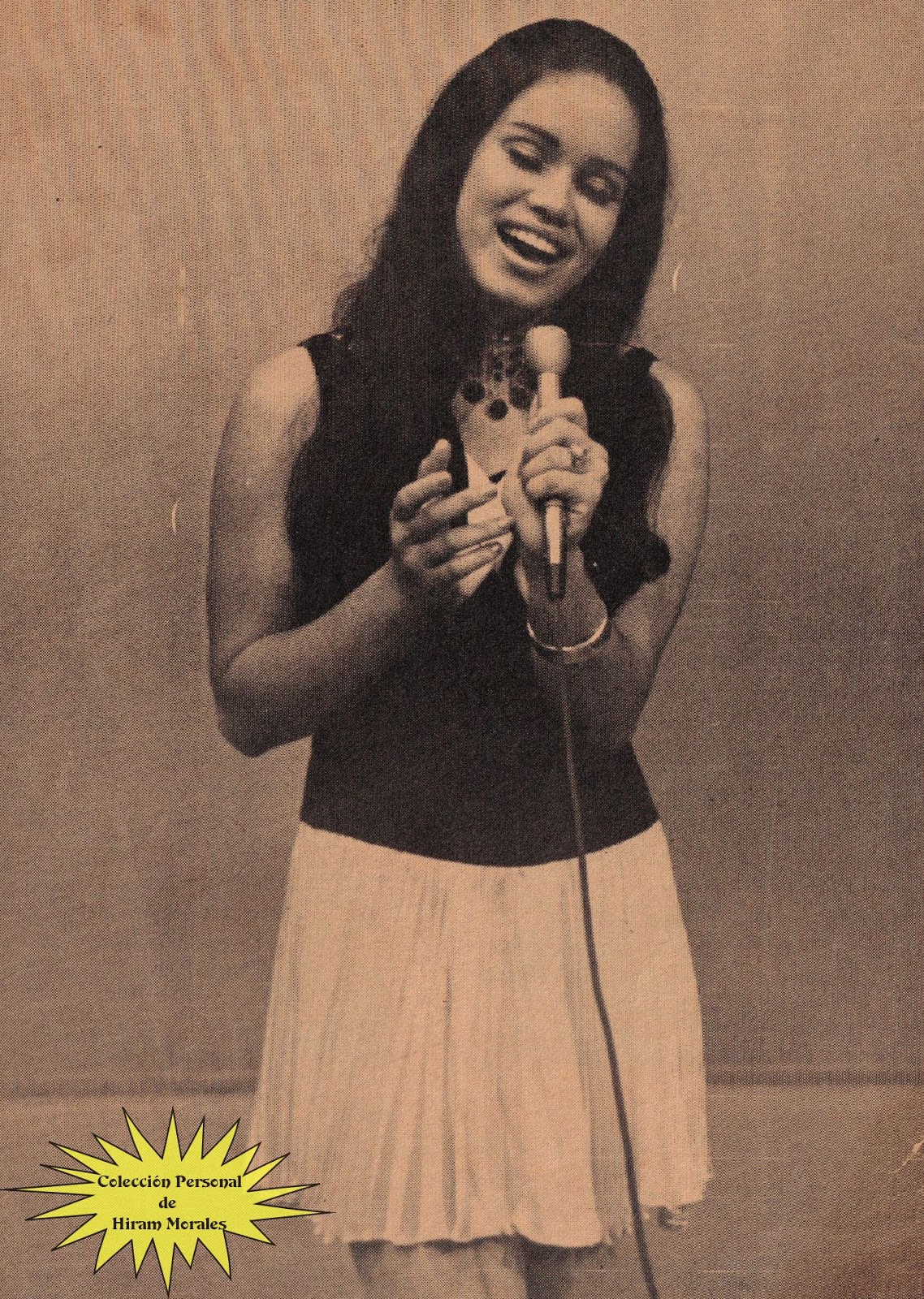 "Hiram Morales y El Club Del Clan"