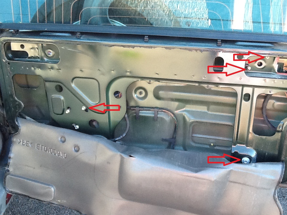 Gregarious moi?: Freelander Tailgate Window Repair