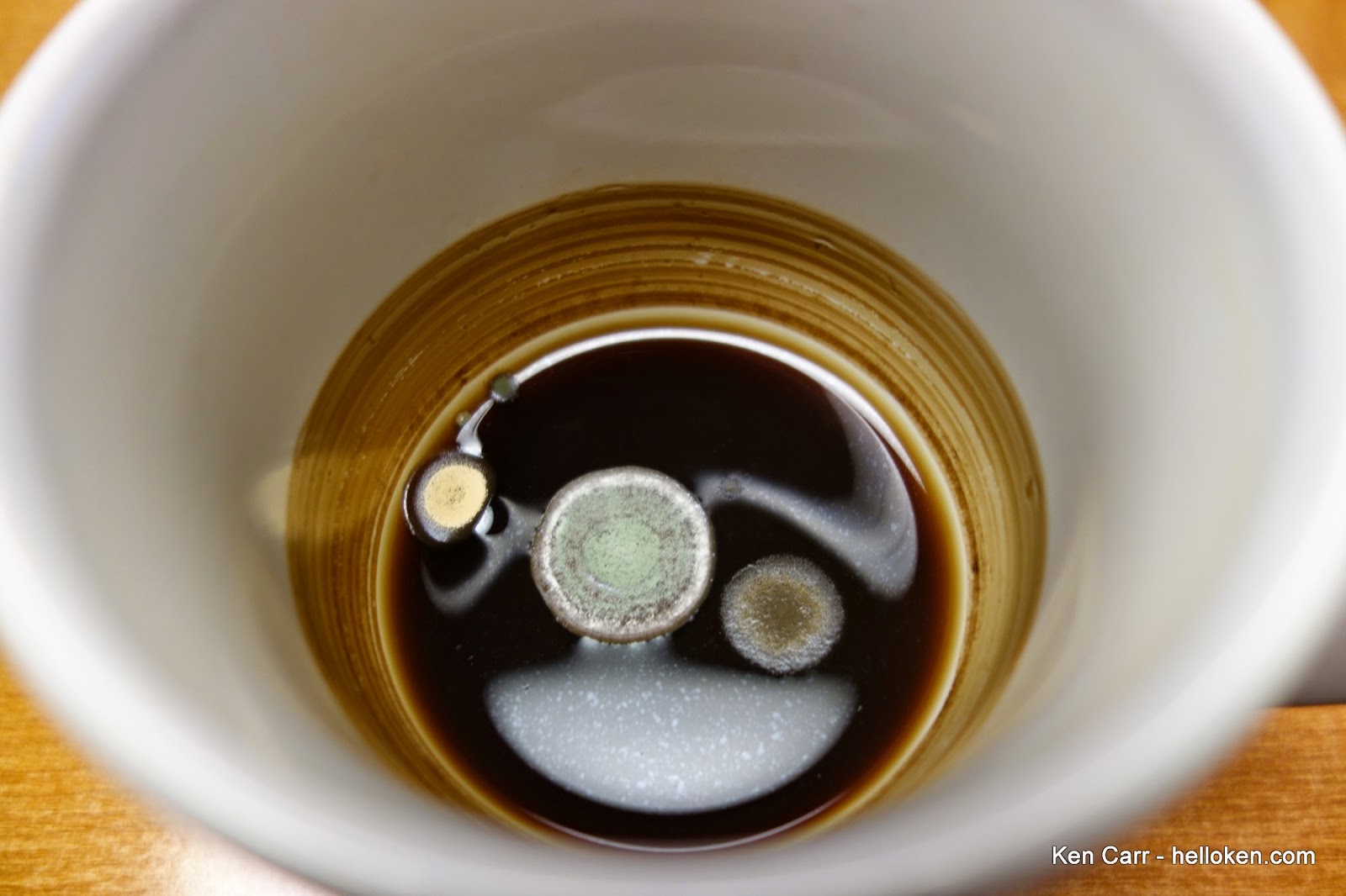 HelloKen.com: Coffee mug science experiment
