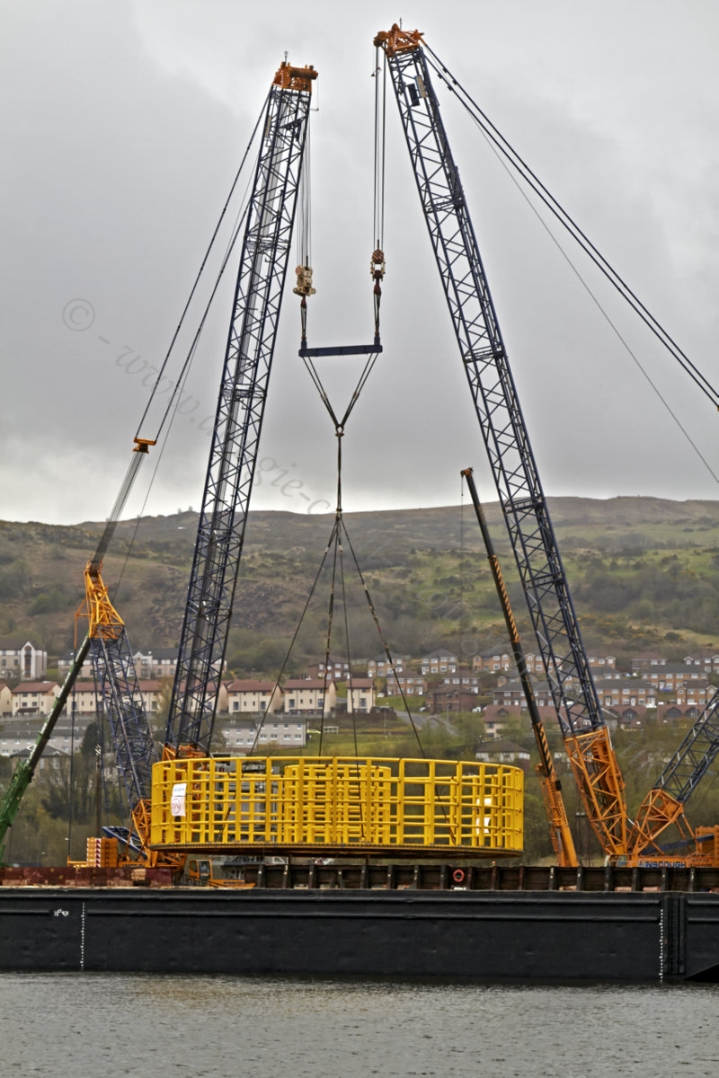 Dougie Coull Photography: 280 Tonne Cable Reel Move