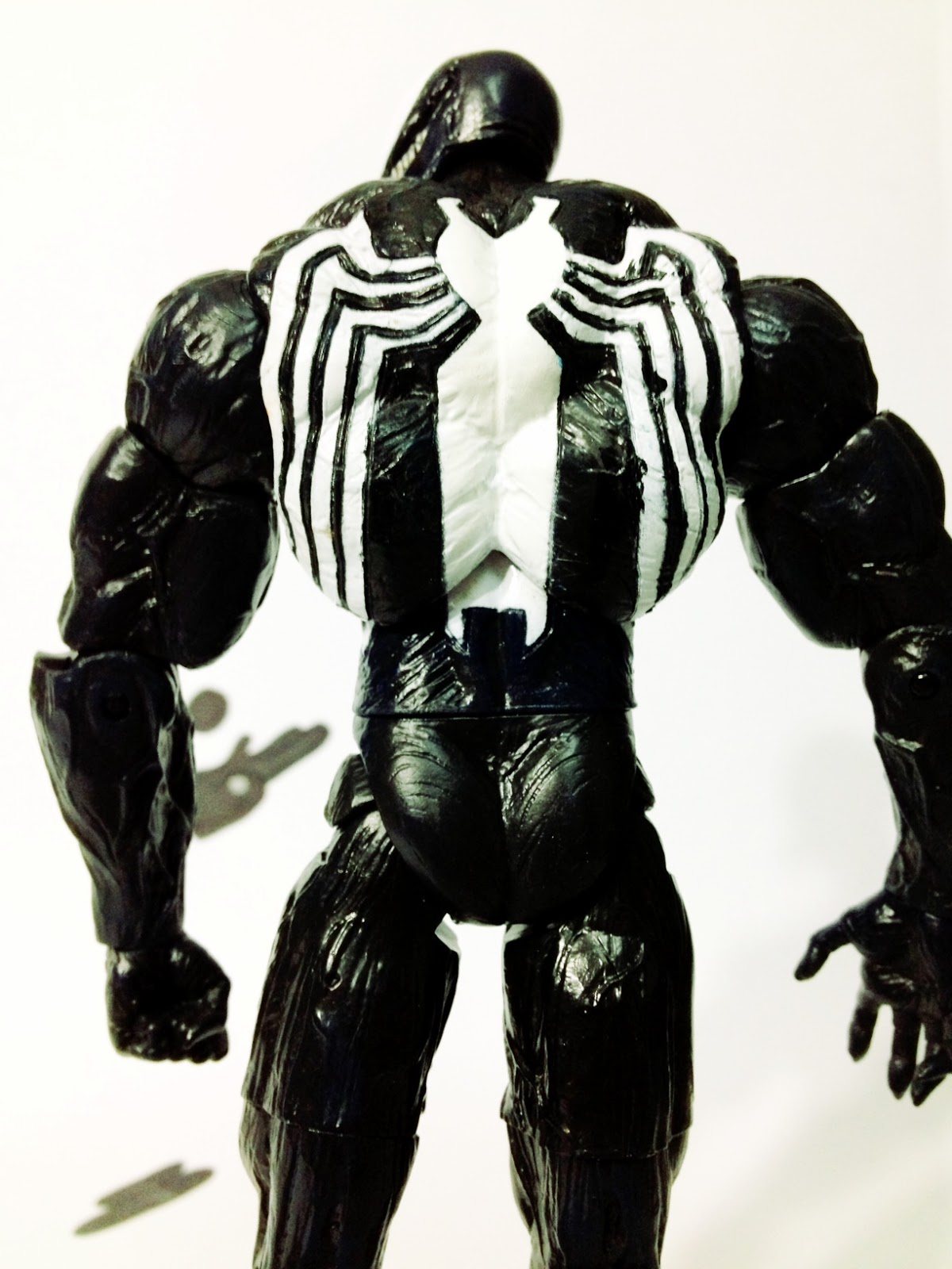Combo's Action Figure Review: Venom (Marvel Select)