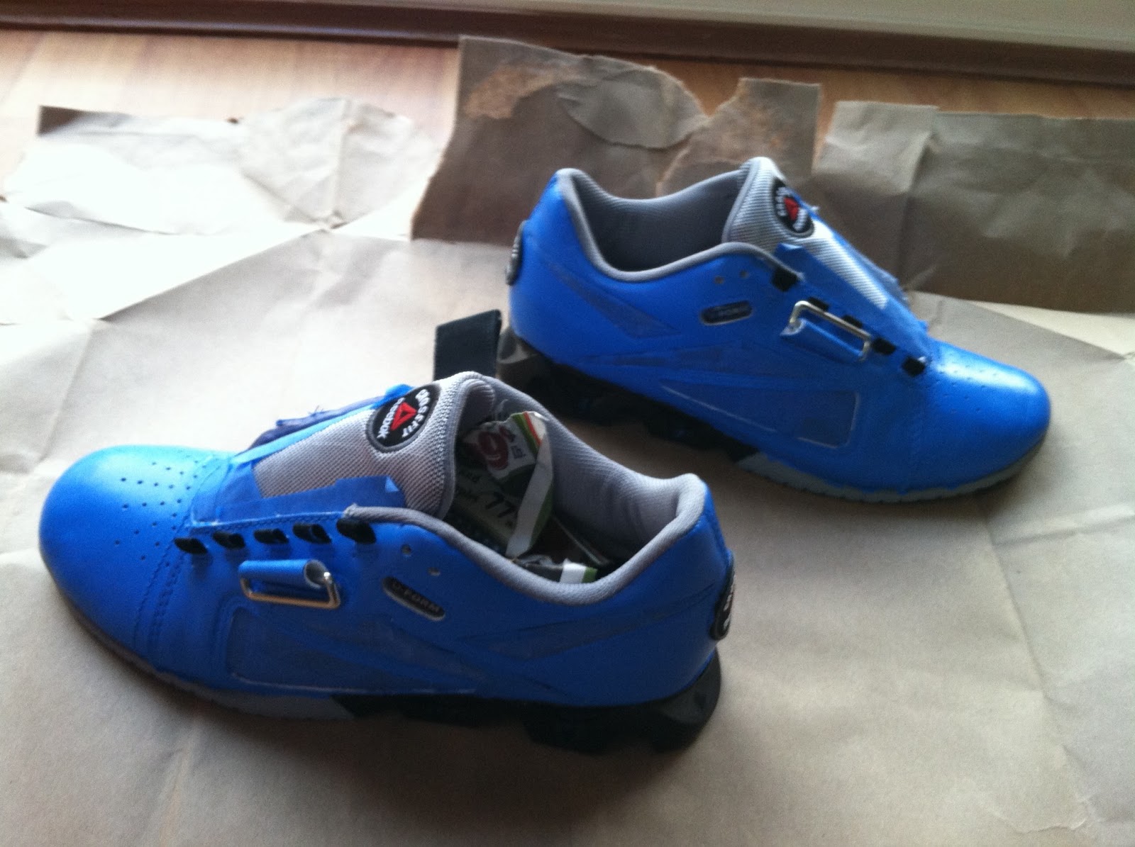 DIY: How to Paint Your Reebok CrossFit Shoes | Джингер (the Jinger)