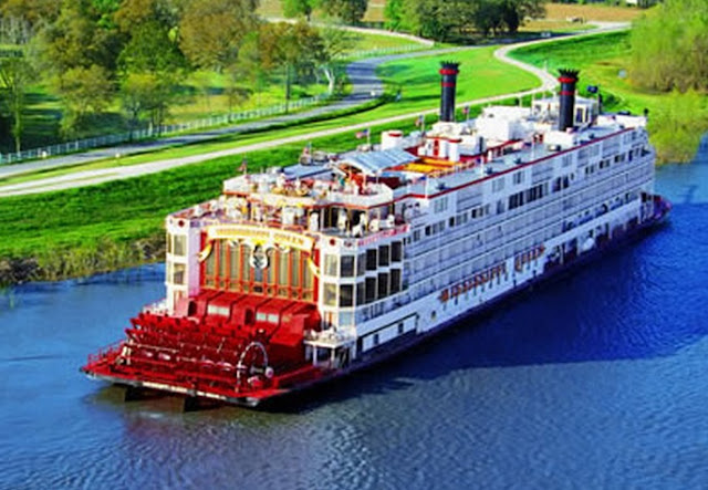 Paddle Boat: Mississippi Paddle Boat Cruises