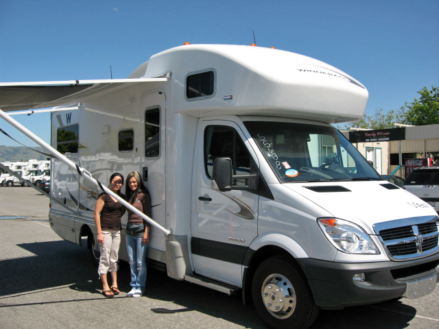 FAMILY RV BLOGGER: 2008 Winnebago View 24J
