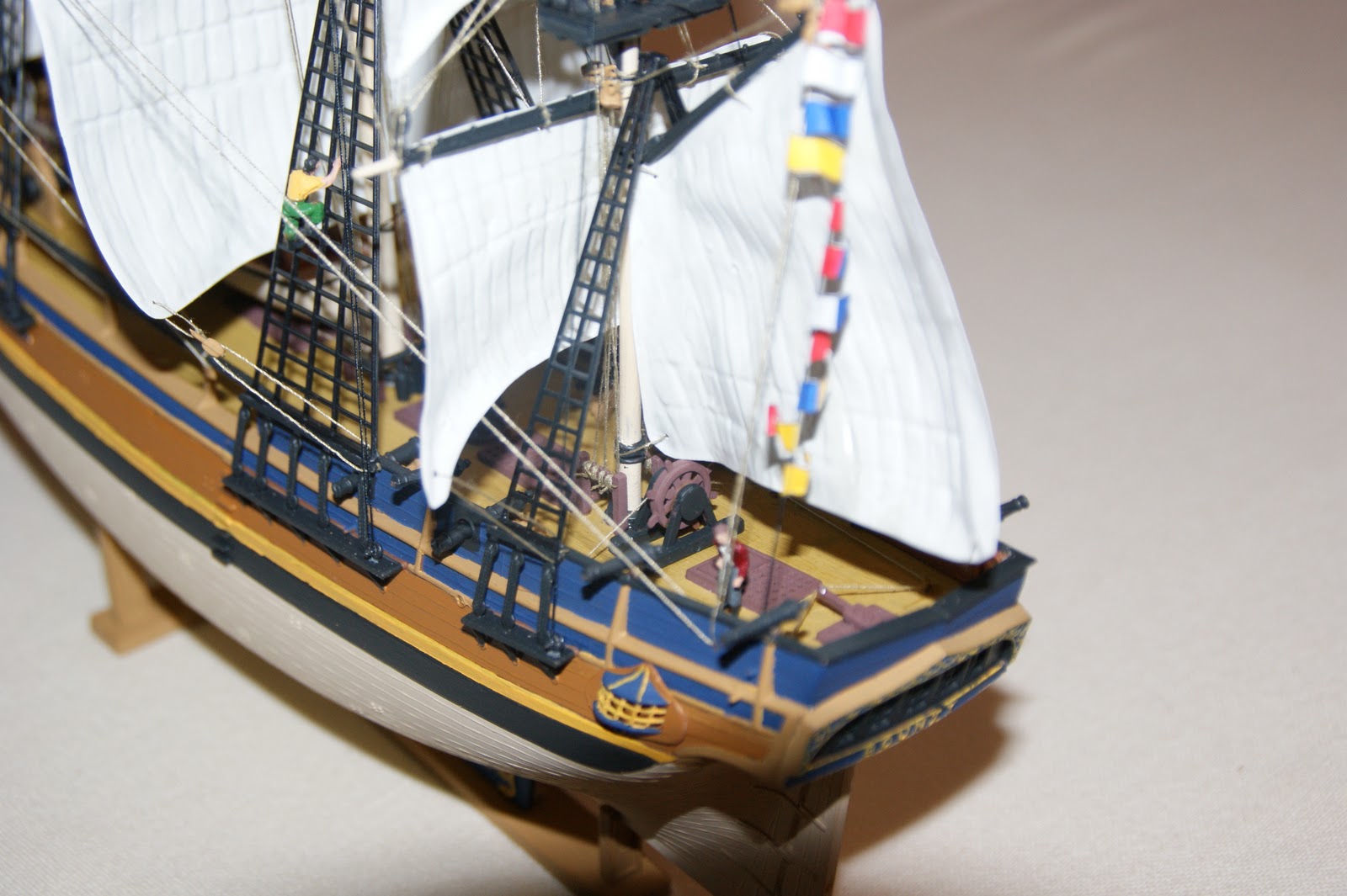 Modelmaker VP: Revell: H.M.S. Bounty 1/110