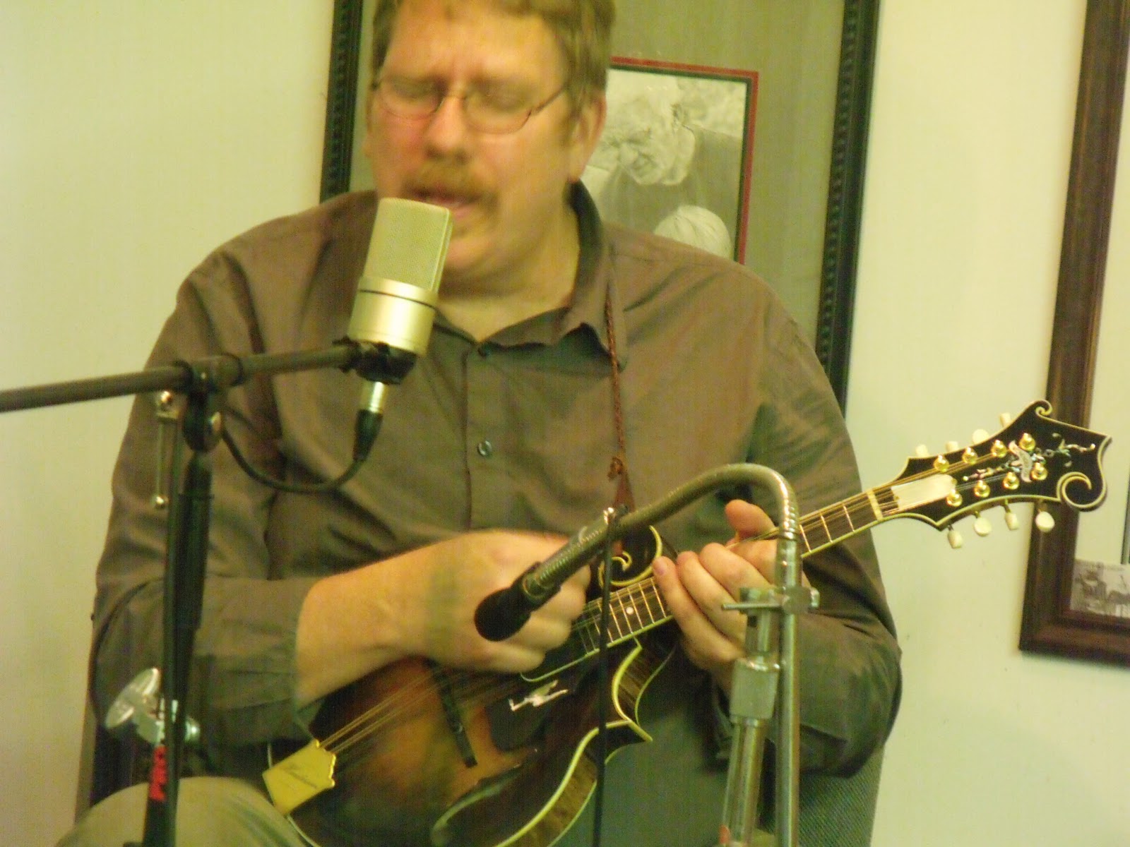 WATERFALL ROAD: SCOTT FREEMAN MASTER MUSICIAN