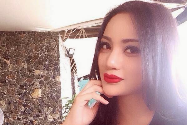 20 Gambar Kekasih Jep Sepahtu, Nazeera Sardi - HOTLIPS CORNER