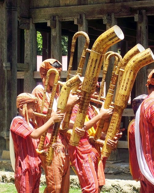 keindahan dan keunikan toraja: alat - alat musik toraja