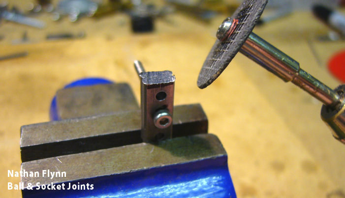 Nathan Flynn: Ball & Socket Armature - Double Ball Joint